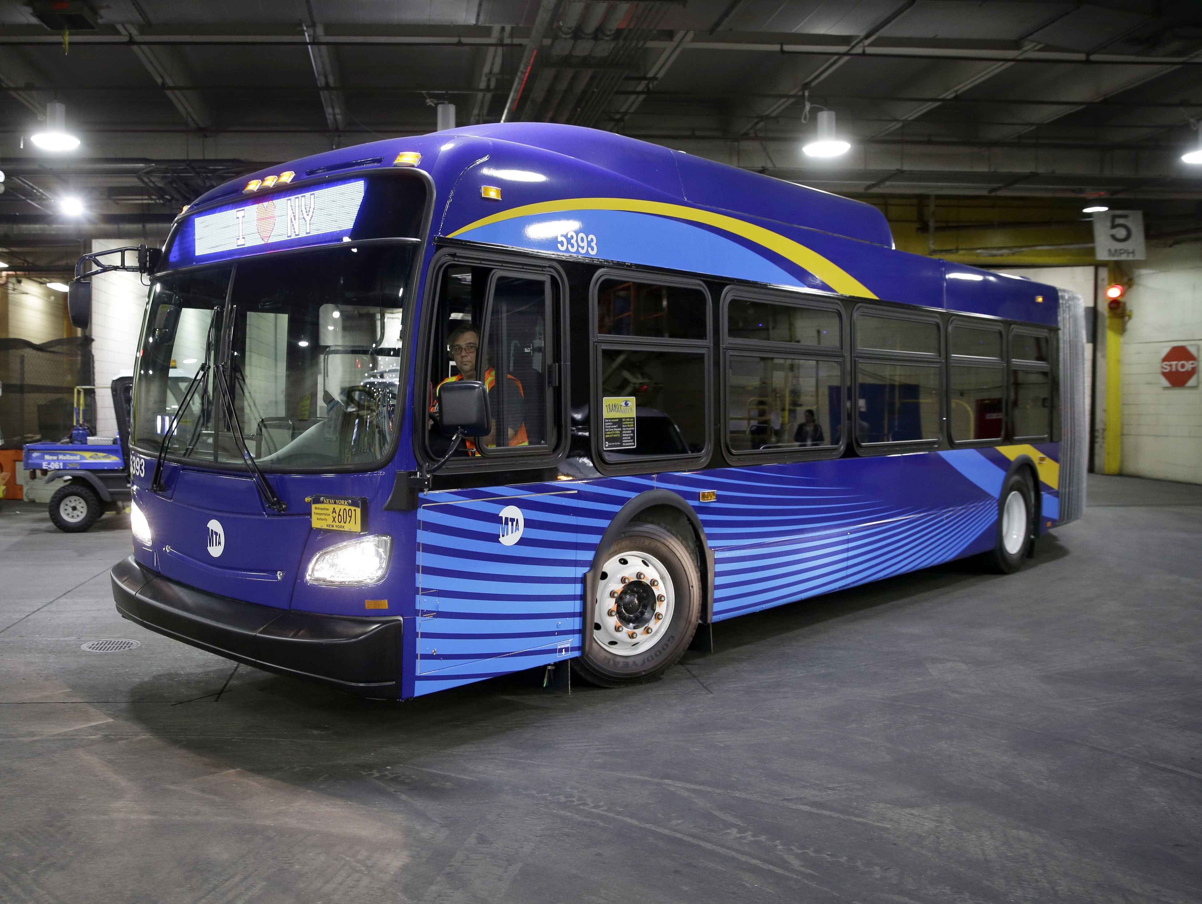 New NYC Buses Have Wi Fi But No Tech To Avoid Those On Foot